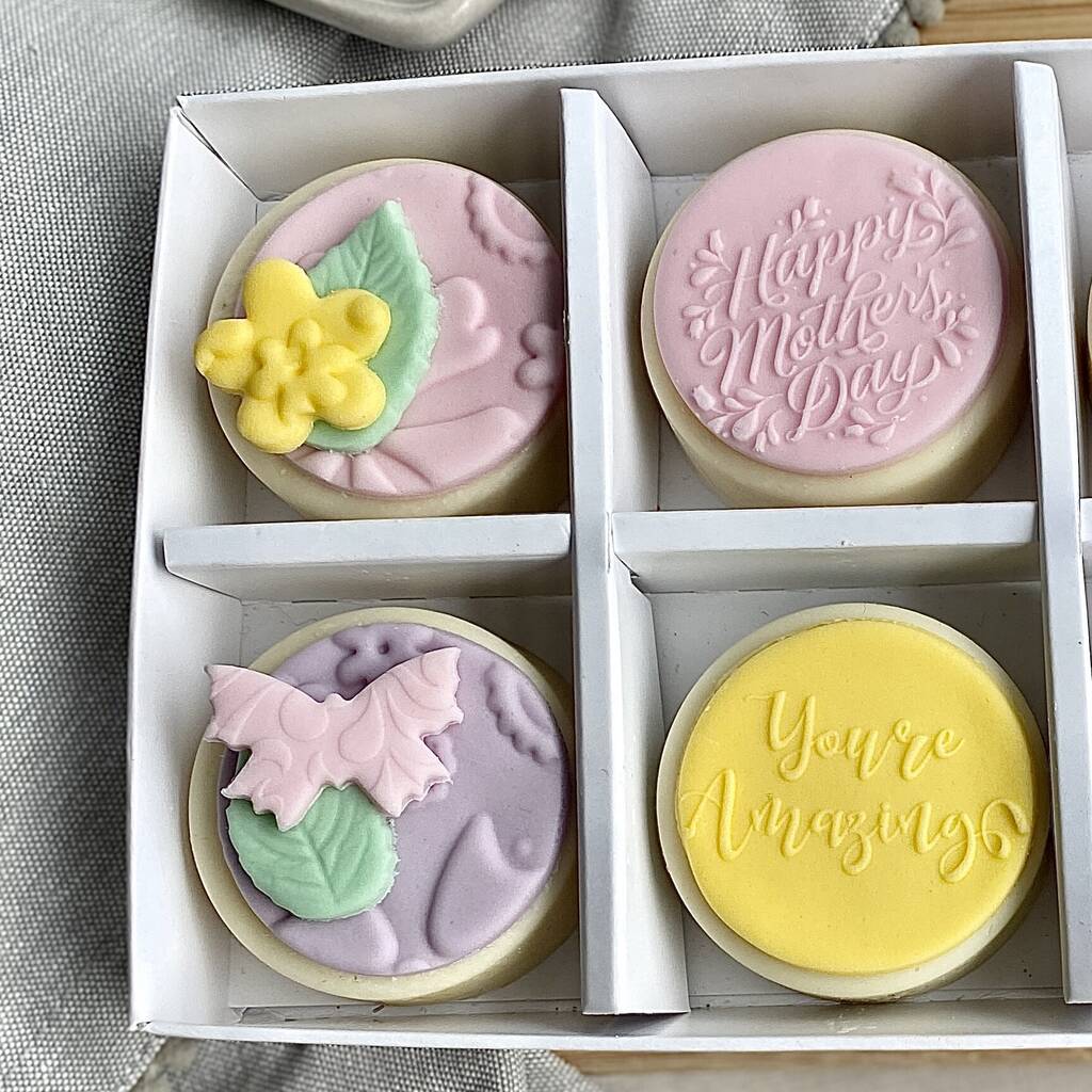 Mother's Day Chocolate Covered Oreo Gift Box By La di da Sweet Treats ...