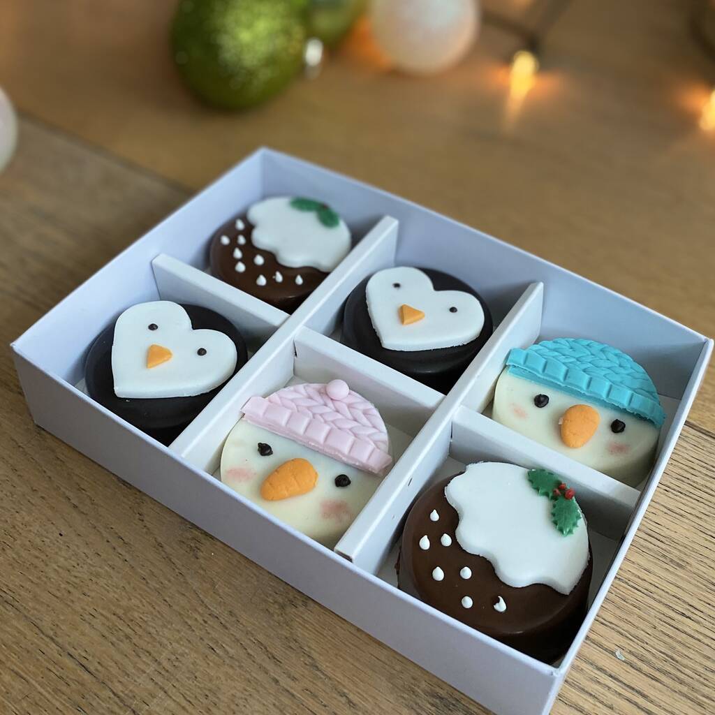 Cute Christmas Chocolate Coated Oreo Gift By La di da Sweet Treats ...