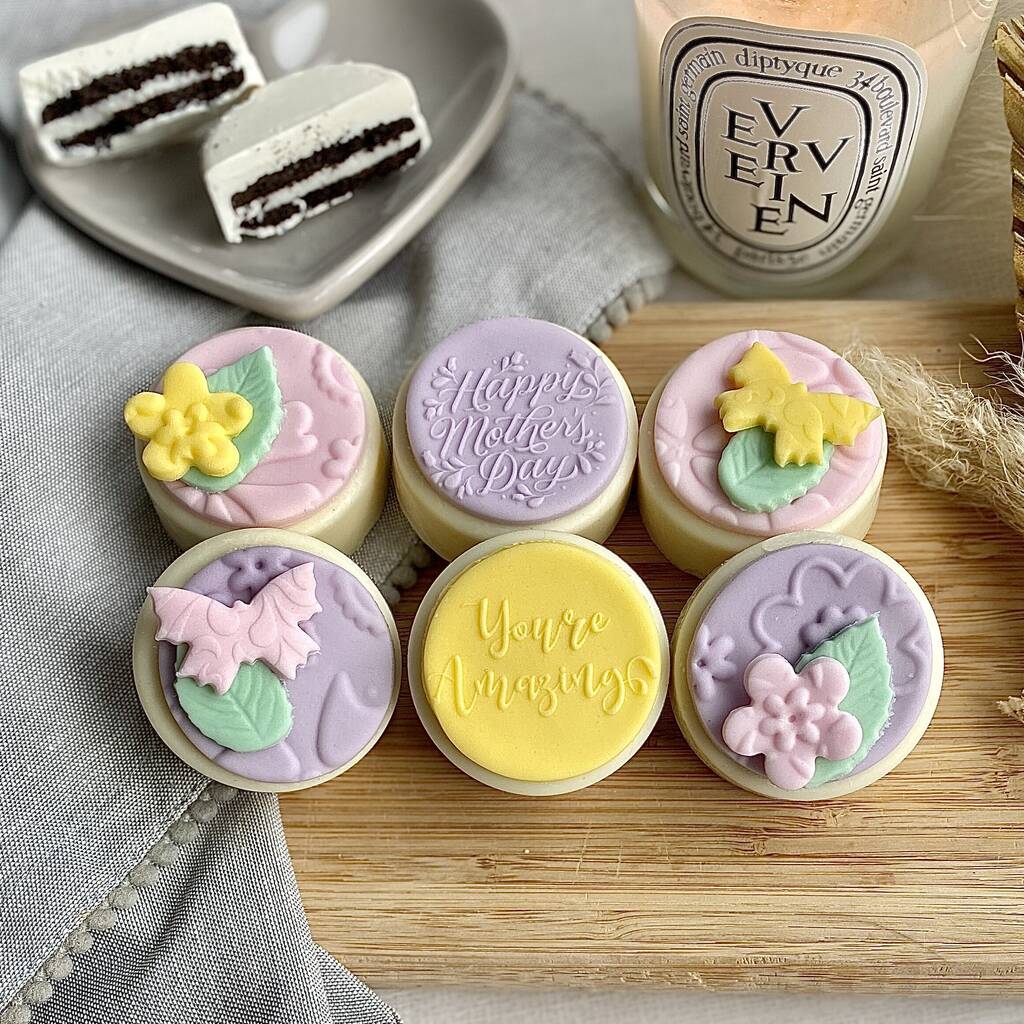 Mother's Day Chocolate Covered Oreo Gift Box By La di da Sweet Treats ...