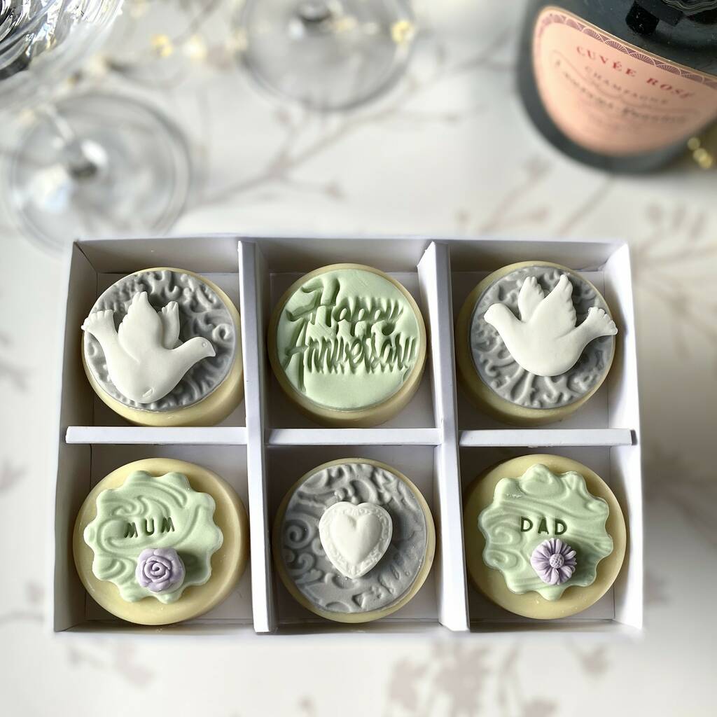 Personalised Anniversary Oreo Gift Box By La di da Sweet Treats ...