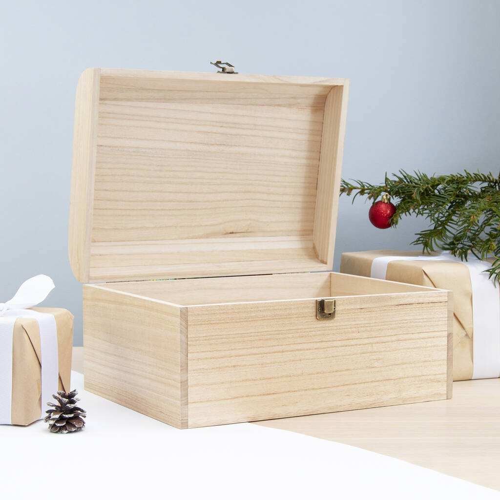 Personalised Couple's Christmas Wooden Keepsake Chest By JUNGLEY ...