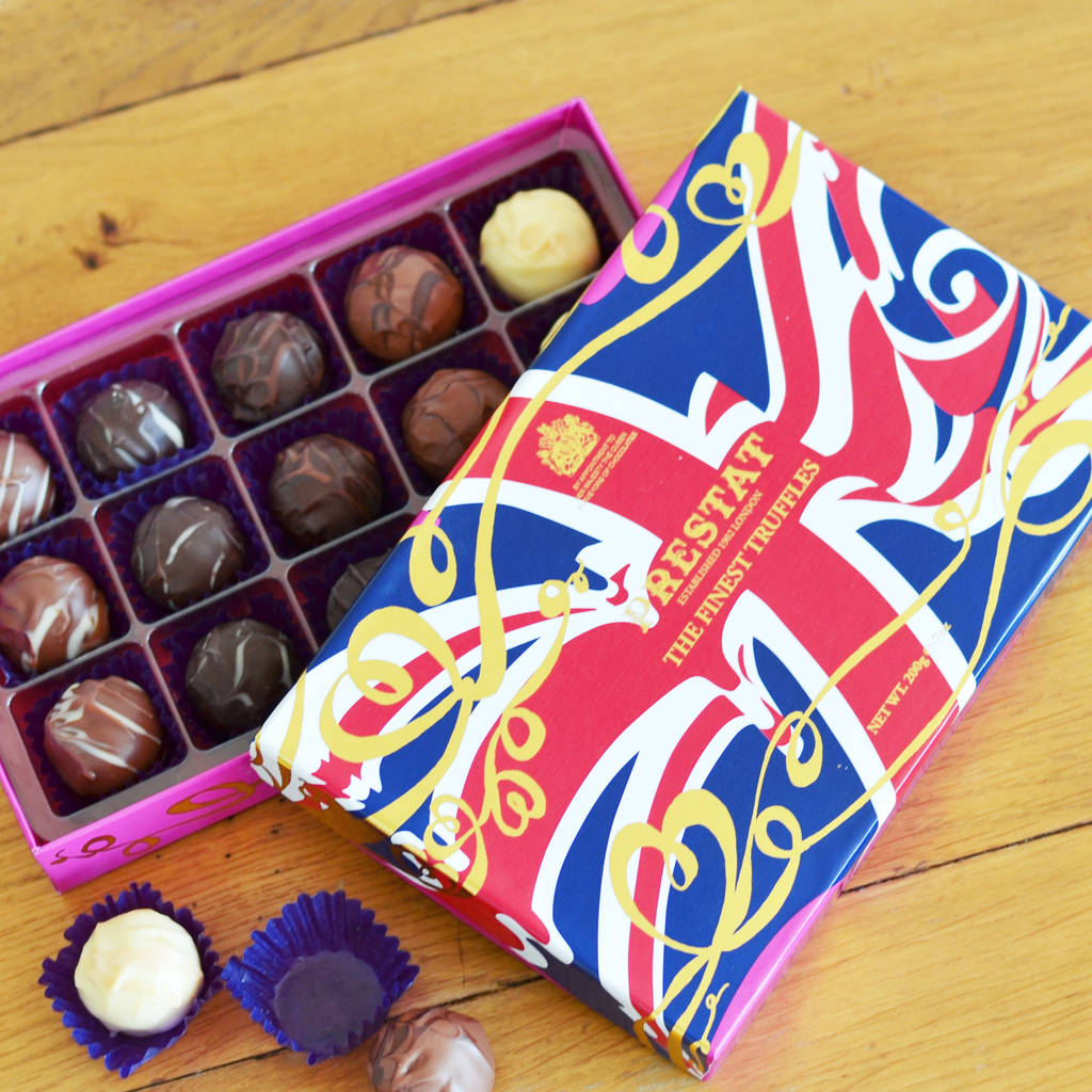 winners enclosure hamper by the british hamper company ...