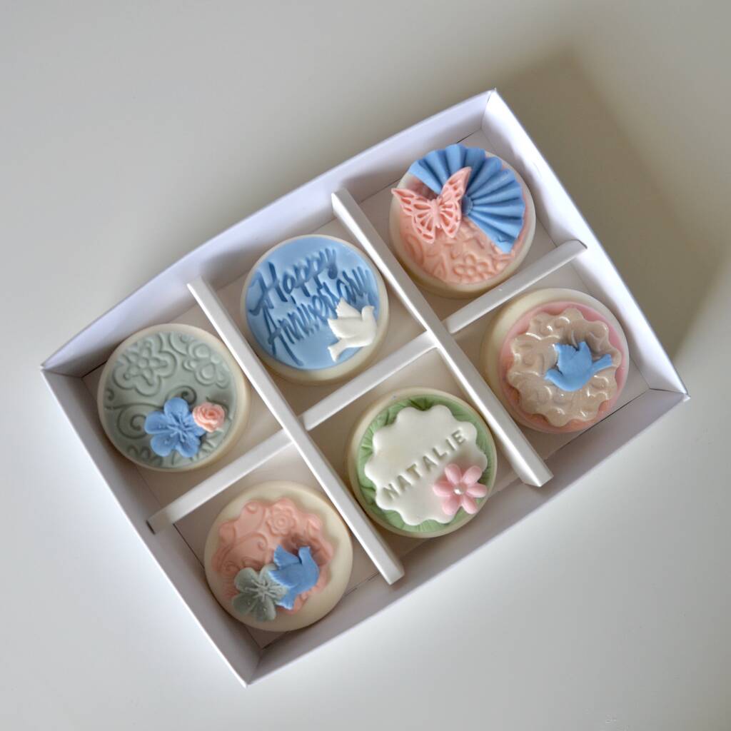 Personalised Celebration Oreo Gift Box By La di da Sweet Treats ...