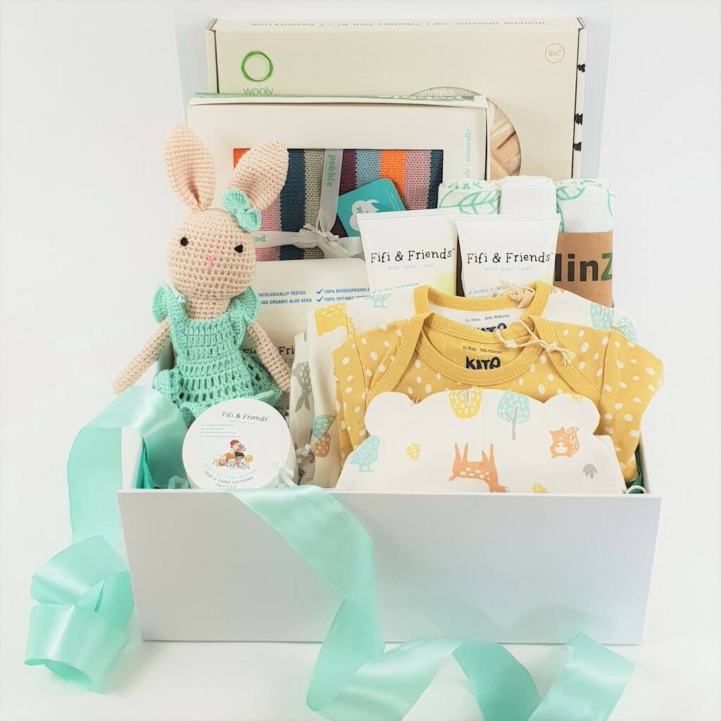 Welcome To The World Deluxe New Baby Gift Box By Natural Baby Box ...