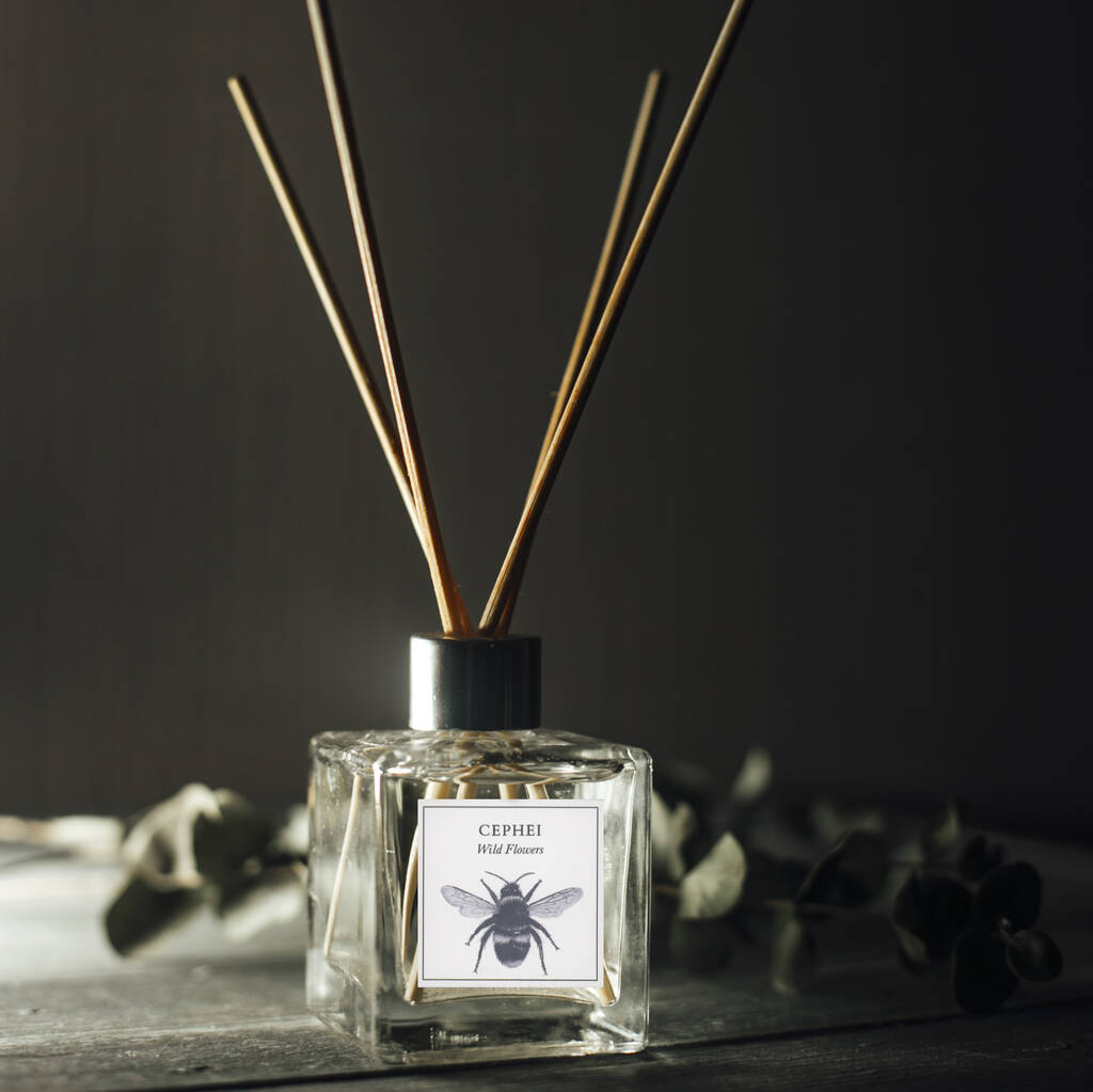 Cephei The Bee Fig And Amber Natural Reed Diffuser By Libra Fine Arts