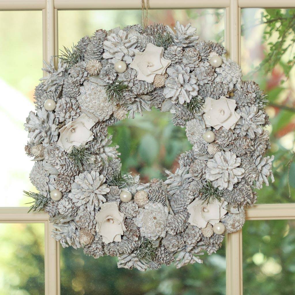 Morning Frost Hand Crafted Christmas Wreath By Dibor ...