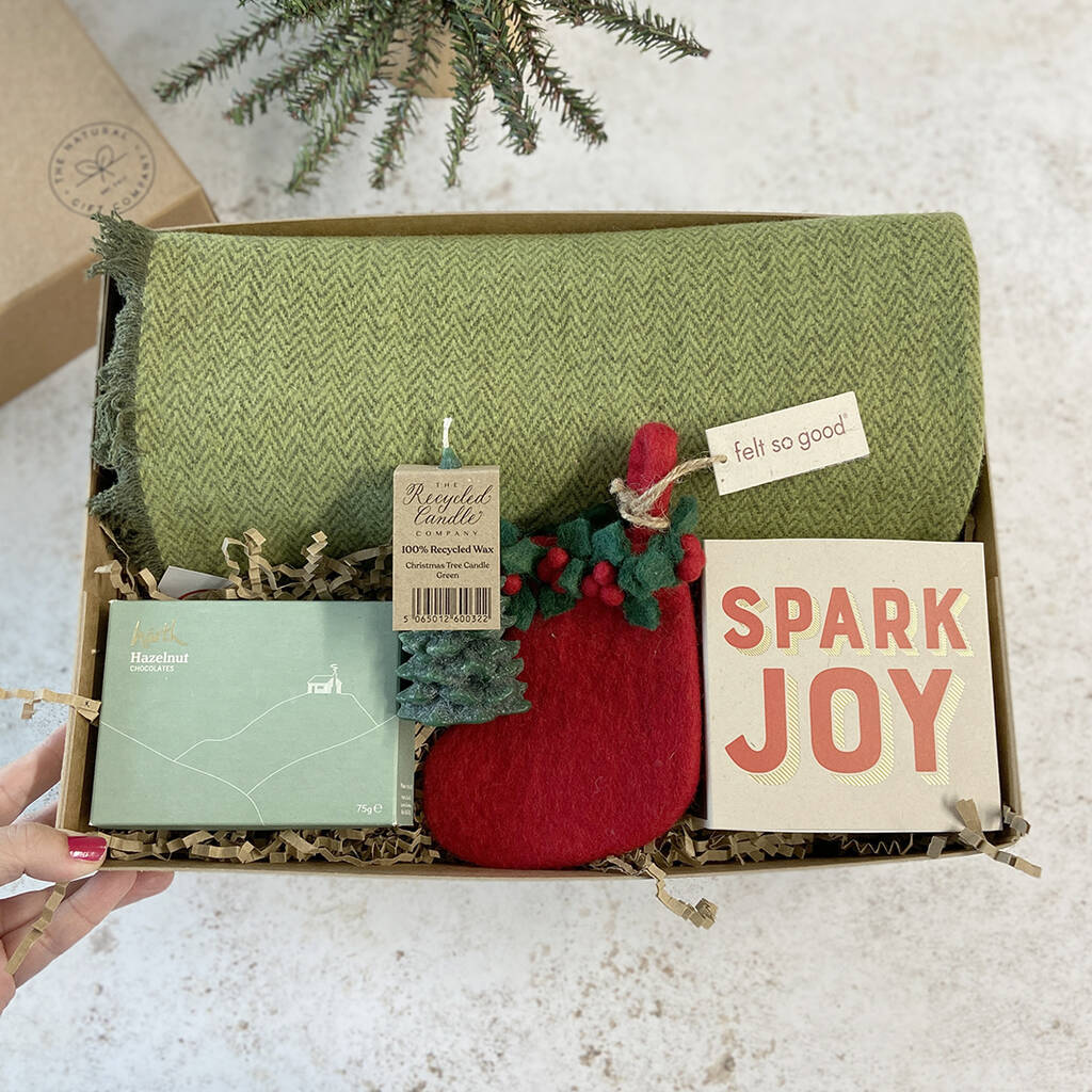Snug Christmas Natural Gift Set By Green Tulip