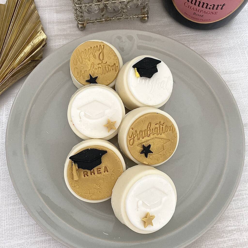 Graduation Personalised Chocolate Coated Oreo Gift By La di da Sweet ...