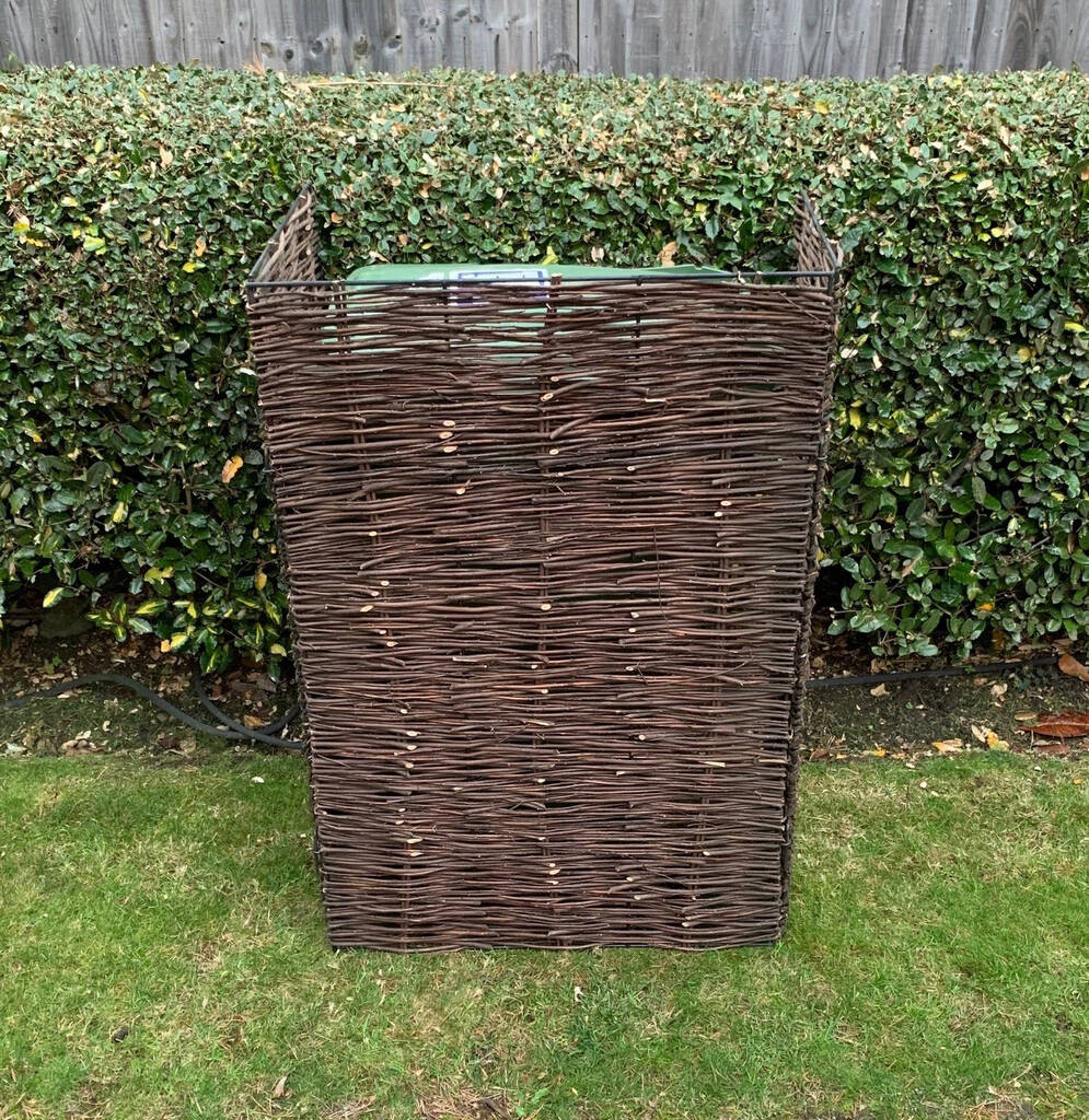 Windy Willows Single Wheelie Bin Screen By Garden Selections ...