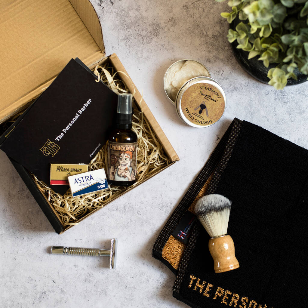 The Manly Gentleman's Shaving Kit By The Personal Barber ...
