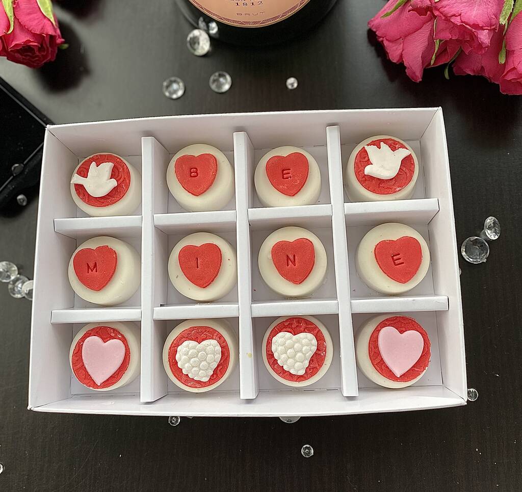 Valentine Bite Sized Oreo Gift Box By La di da Sweet Treats ...