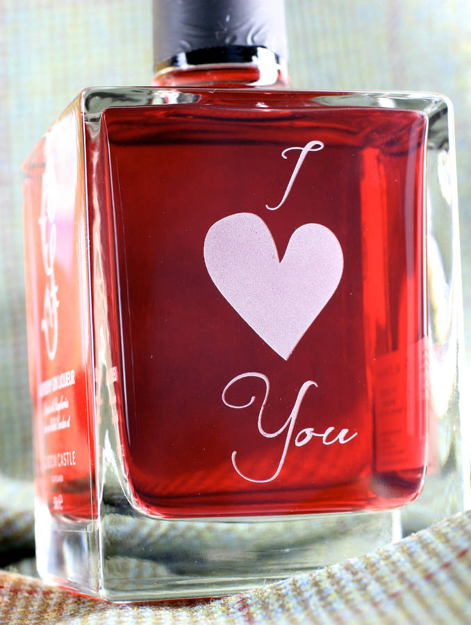 engraved gordon castle scotland raspberry gin liqueur by gordon castle ...