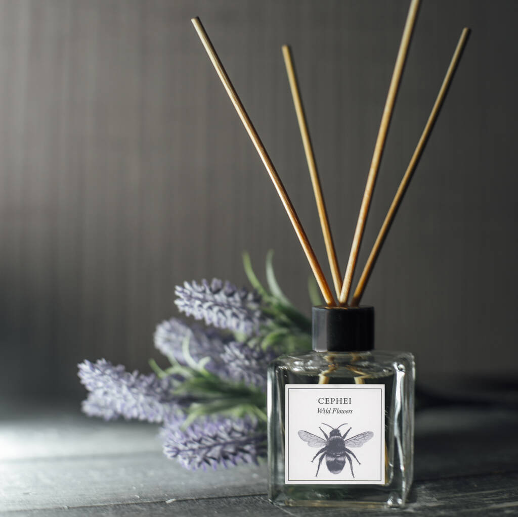 Cephei The Bee Fig And Amber Natural Reed Diffuser By Libra Fine Arts
