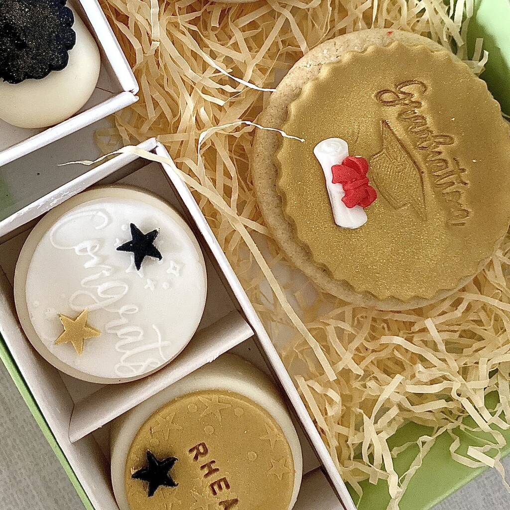 Graduation Sweet Treat Hamper By La di da Sweet Treats ...