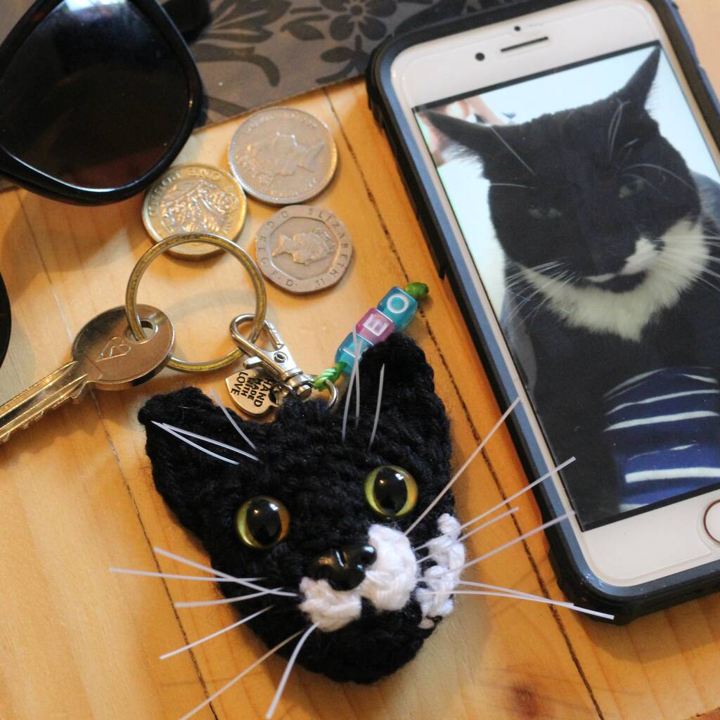 personalised crochet 2d cat face keyring letterbox gift by lovingly ...