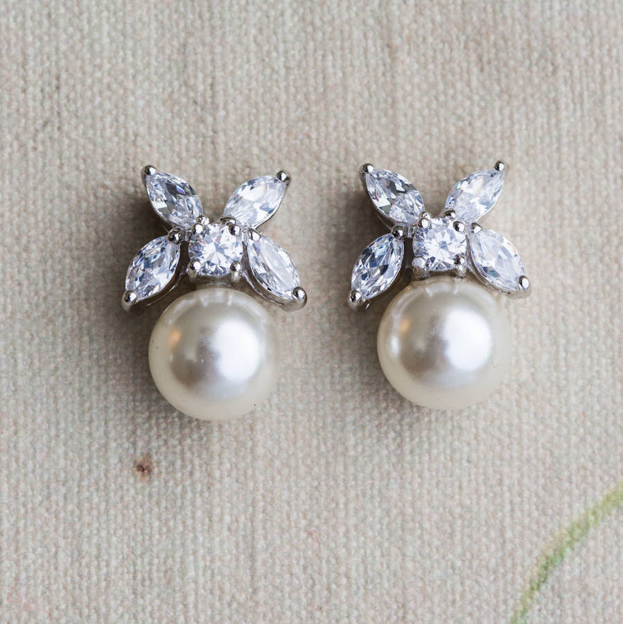 Nixie Pearl's Instagram, Twitter & Facebook on IDCrawl