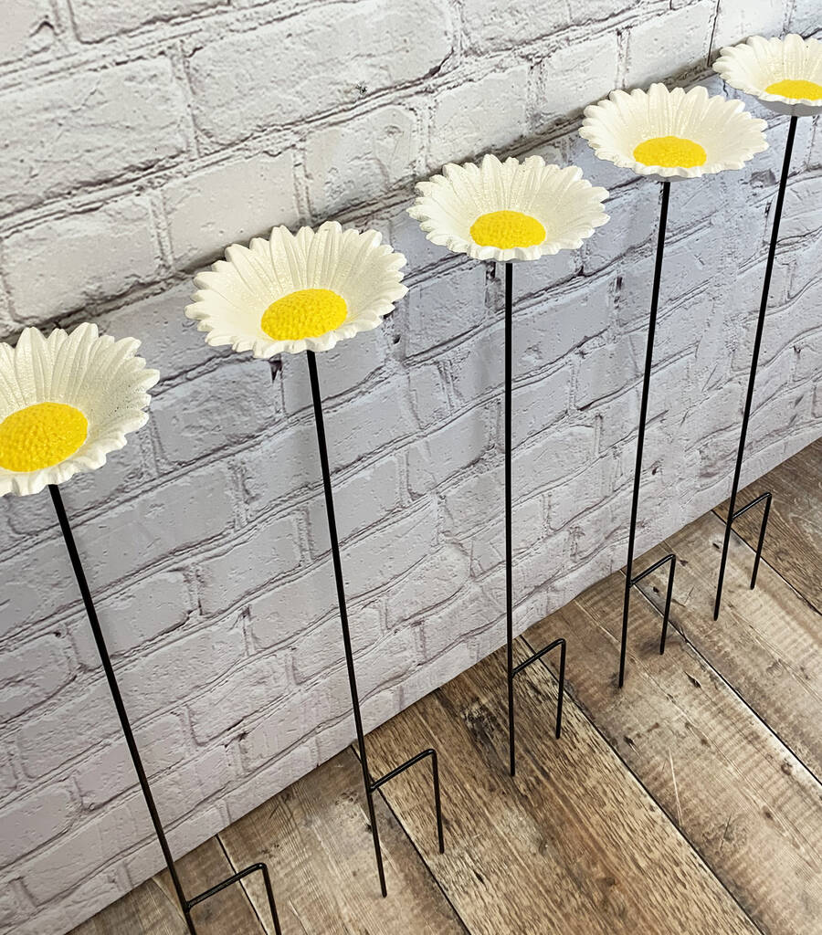 Set Of Five Cast Iron Daisy Shaped Bird Feeders By Garden Selections ...