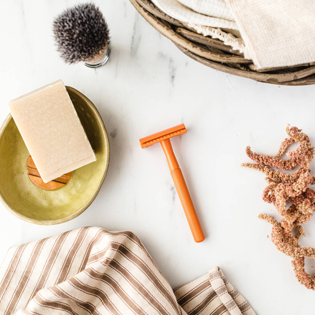 Metal Safety Razor Set In Eight Stylish Colours By Shoreline Shaving ...