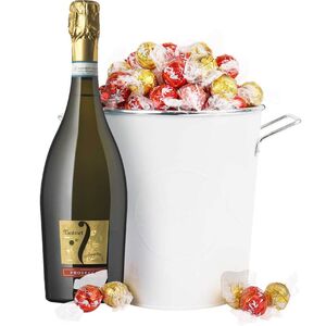 Personalised Champagne and Prosecco | notonthehighstreet.com