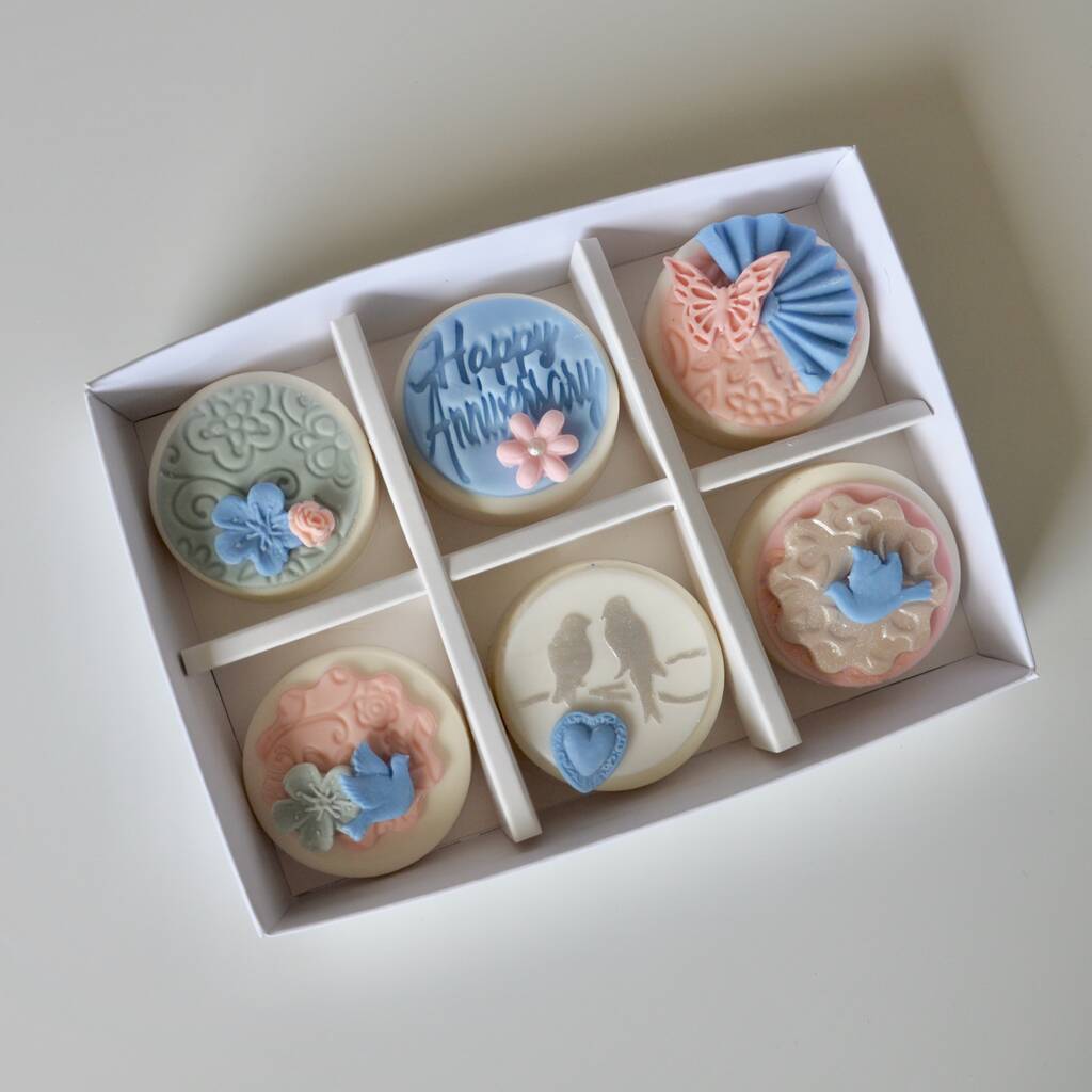 Personalised Anniversary Oreo Gift Box By La di da Sweet Treats ...