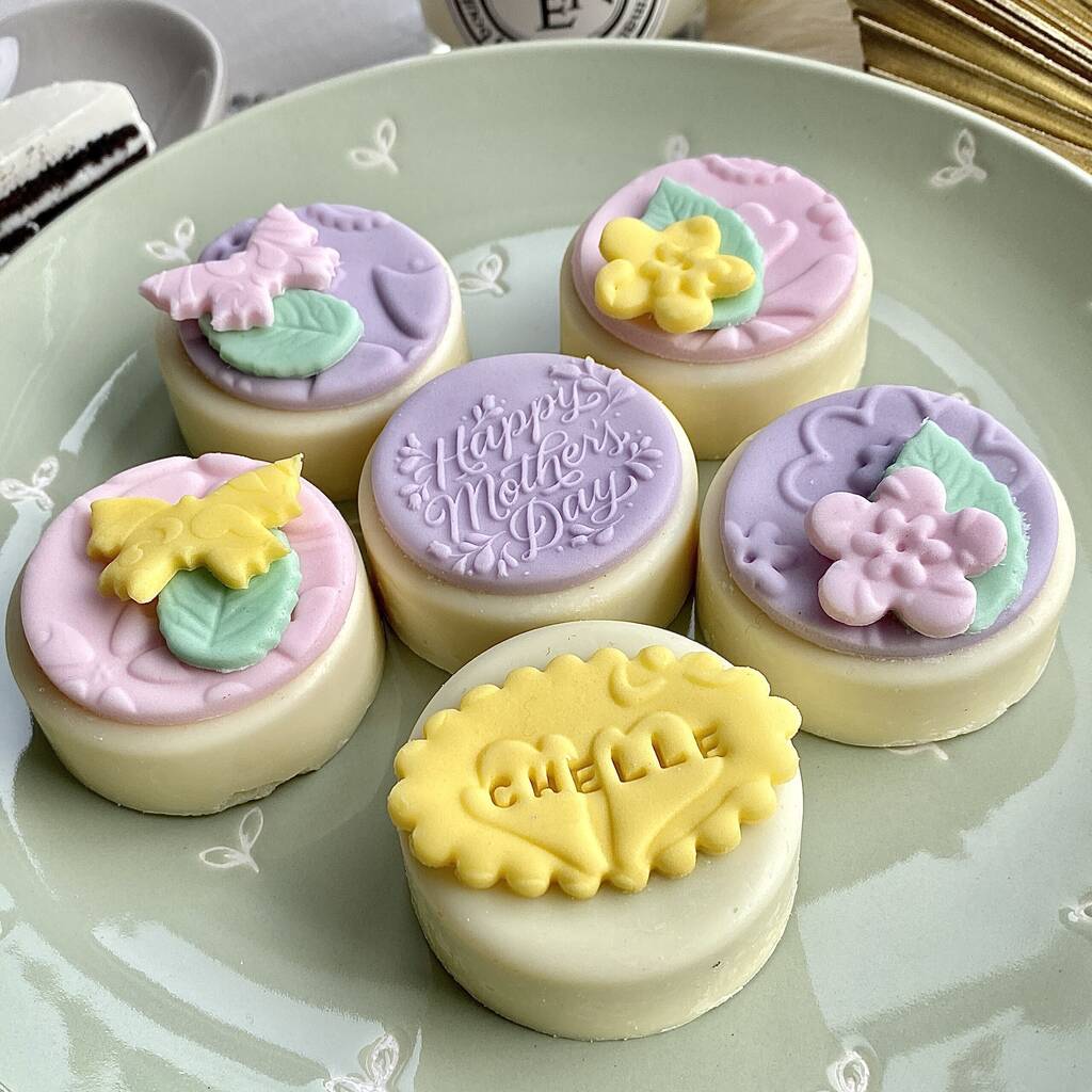 Personalised Mother's Day Chocolate Covered Oreo Gift By La di da Sweet ...