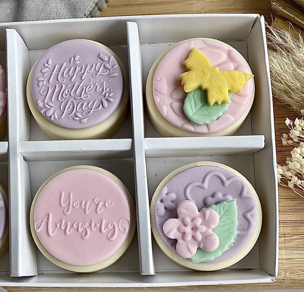 Mother's Day Chocolate Covered Oreo Gift Box By La di da Sweet Treats ...