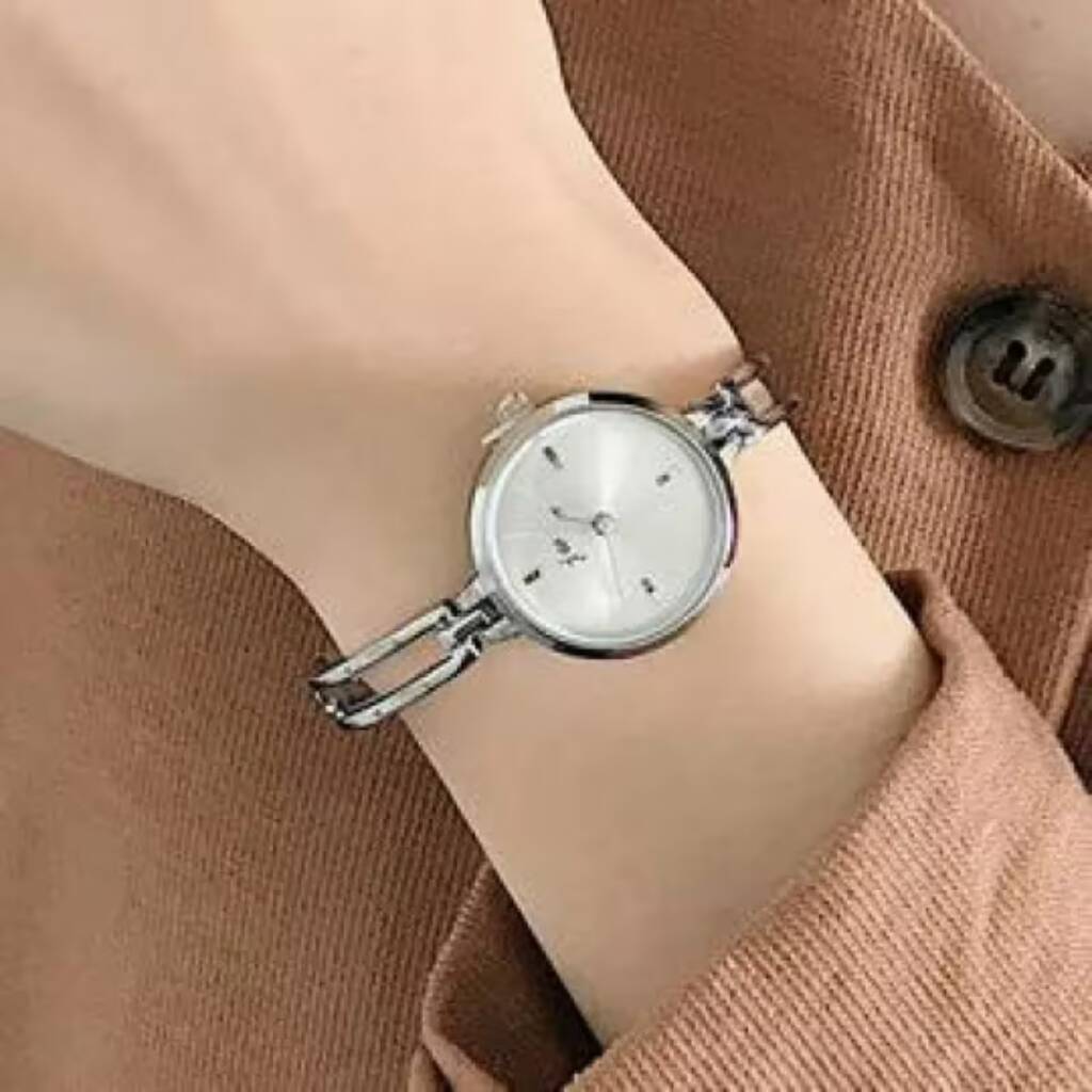 Silver Stainless Steel Metal White Dial Bracelet Watch By The Colourful ...