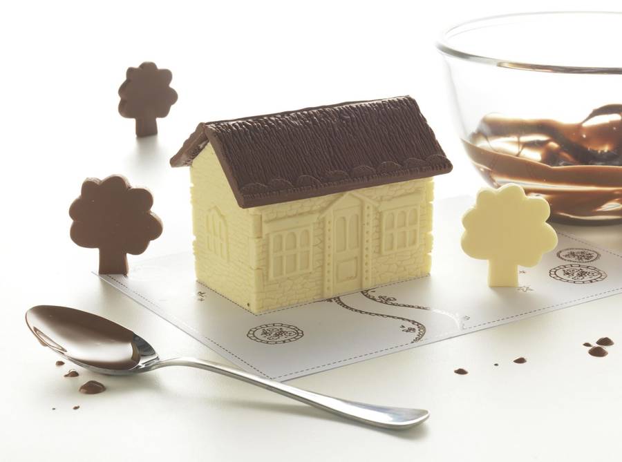 Melt And Make Your Own Chocolate House By Choc On Choc 